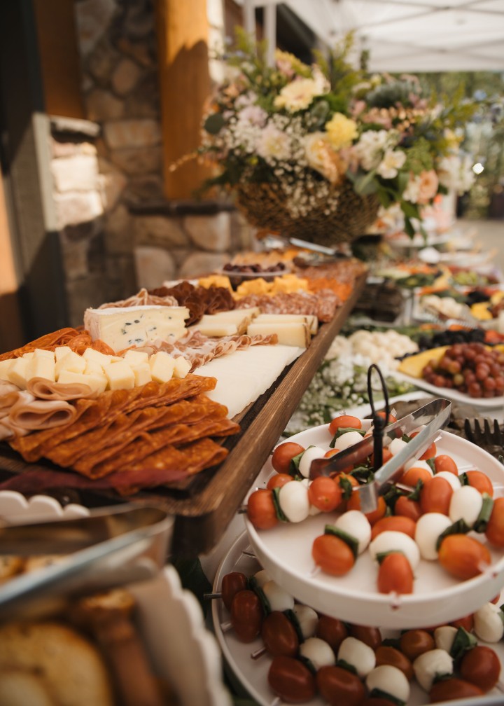 Linas Italian catering in Calgary - Lina's Italian Market