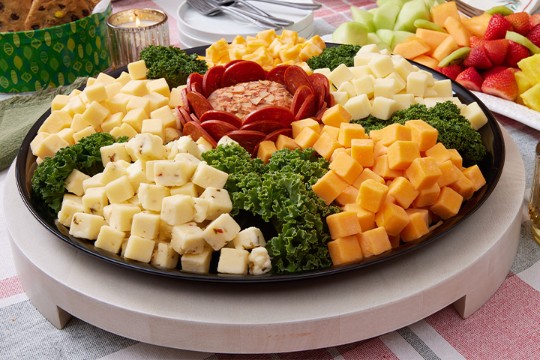 GIANT Entertaining - The GIANT Company